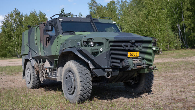 13 uutta Sisu GTP 4x4 -maastoajoneuvoa Puolustusvoimille – sopii ...