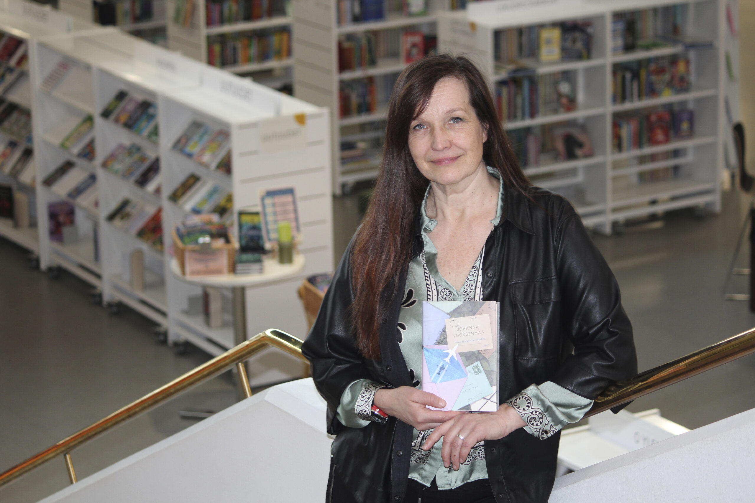 Johanna Vuoksenmaan romaani kuvaa kiertomatkaa Hitlerin Saksassa - Reserviläinen